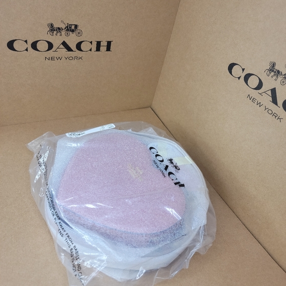 Coach | Bags | Nwt Coach Heart Colorblock Crossbody Bag In Original ...